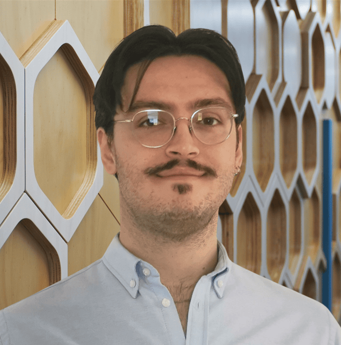 Dr. Laurent Remy - Macroarc